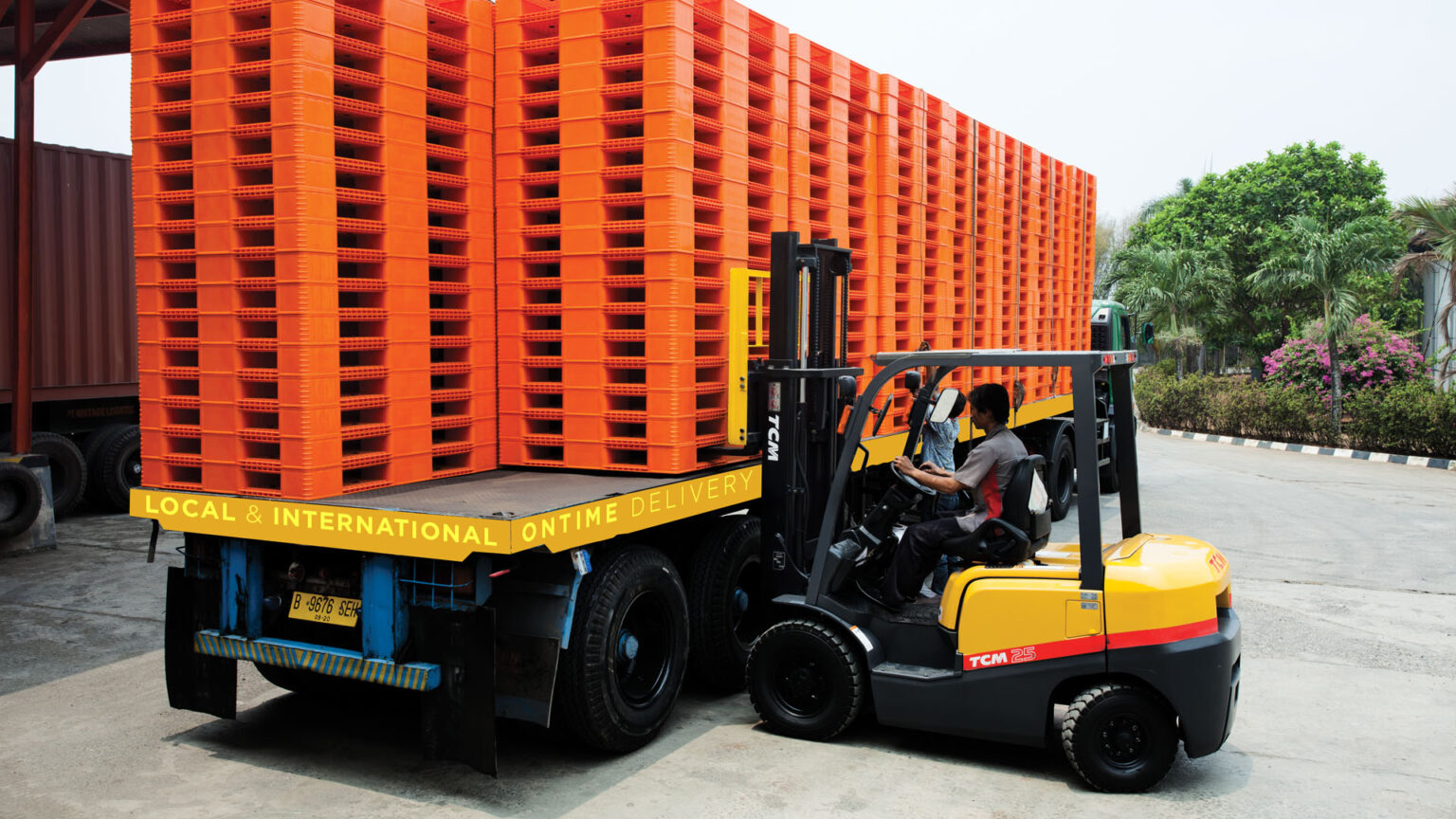 PALLET PLASTIK RABBIT NPJ-1311 | UKURAN 130 x 110 x 15 CM