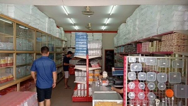 DESAIN TOKO PLASTIK MODERN MINIMALIS - Raja Plastik Indonesia