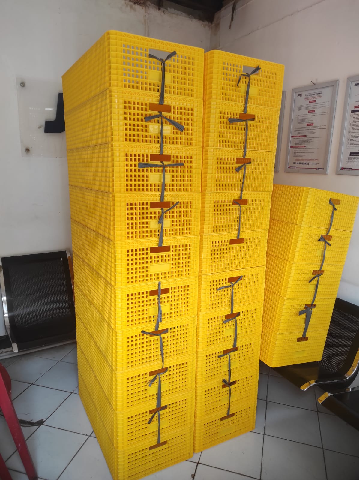 Pengiriman Box Container Plastik Industri Rabbit 7303 ke Kupang – NTT ...