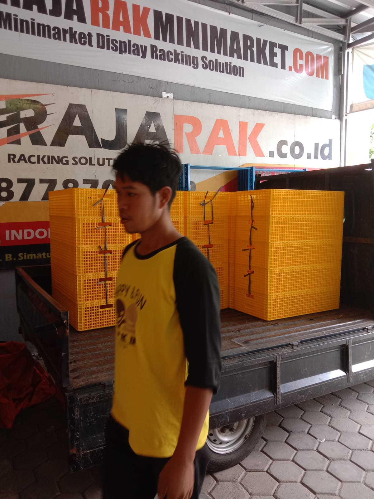 Pengiriman Box Container Plastik Industri Rabbit 7303 ke Kupang – NTT ...
