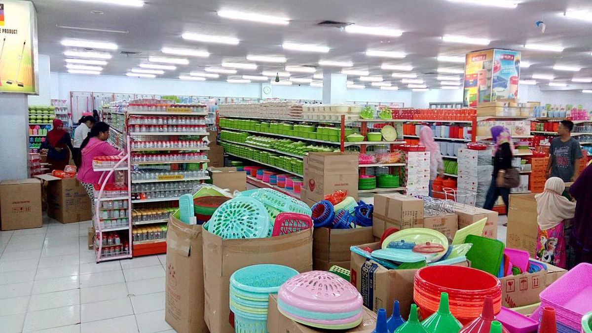 DISTRIBUTOR PERABOT RUMAH TANGGA DARI PLASTIK